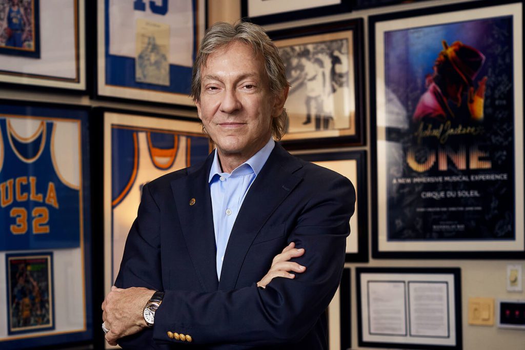 Negotiations in the Music Industry, The John Branca's Story | Socialnomics