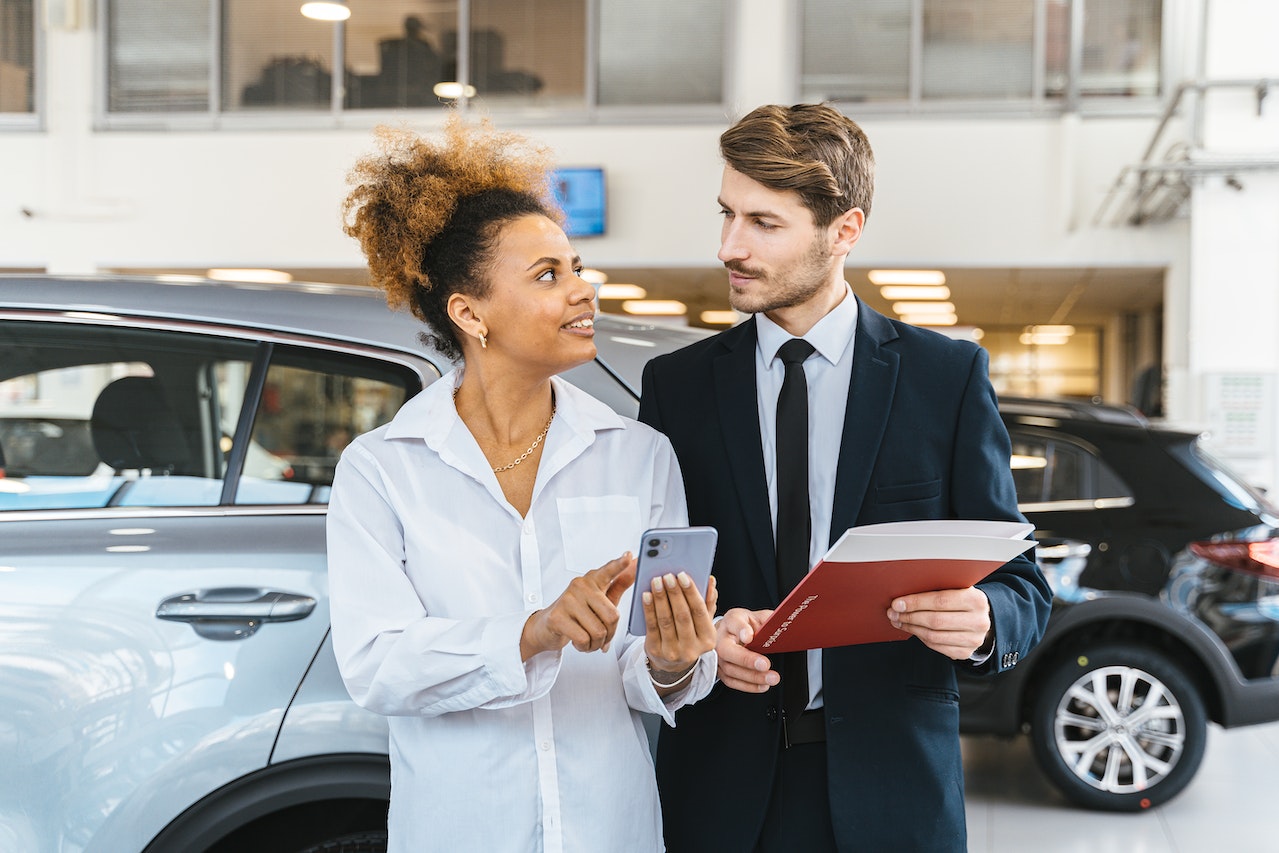 5 Ways Car Dealerships Can Use Social Media to Drive More Business ...